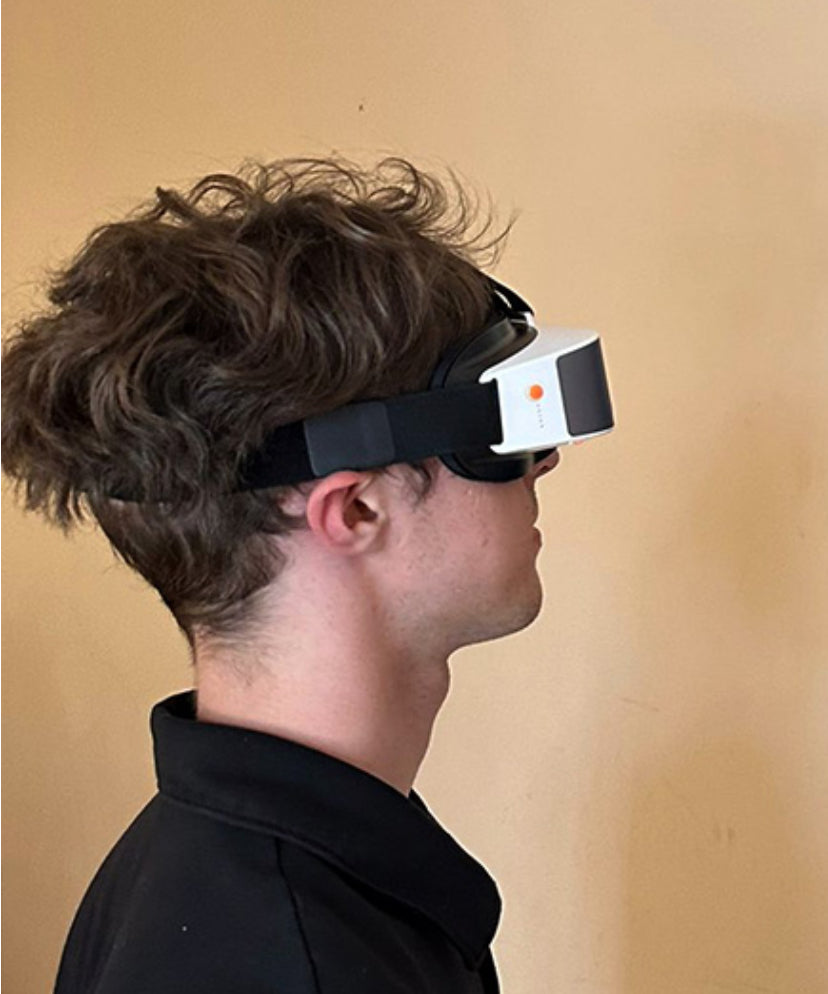 Top-Rated Wearable Low Vision Devices for Everyday Use: What Really Wo